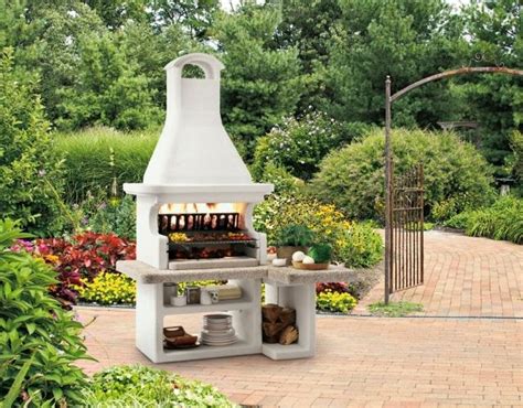 Barbecue extérieur par Palazzettiplaisir de griller en plein air