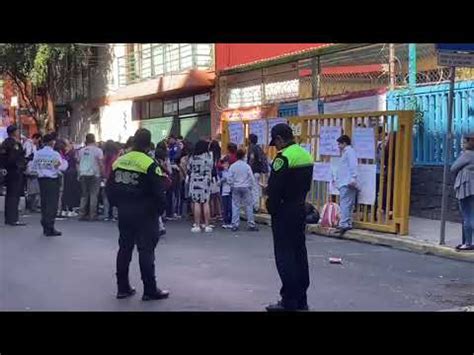 Padres de familia exigen destitución de la directora y subdirectora de