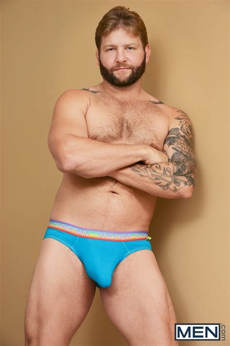 Hot Guys Fuck Kellan Hartmann