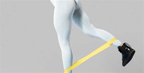 Los dos mejores ejercicios de piernas con banda elásticas MUI Fitness