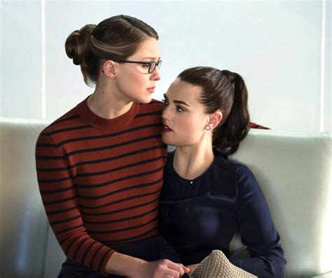 Pin By Duda Huff On Supercorp Melissa Supergirl Supergirl Comic