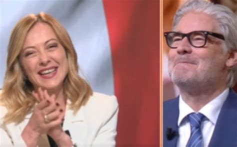 Diritto E Rovescio Paolo Del Debbio Scherza Con Giorgia Meloni Sono