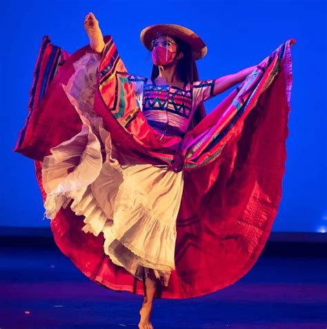Exitosa presentación del Ballet de México de Amalia Hernández en