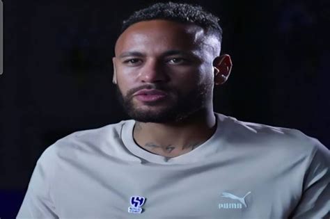 شاهد نيمار يكشف سبب انتقاله إلى نادي الهلال وبماذا وصف الجميع