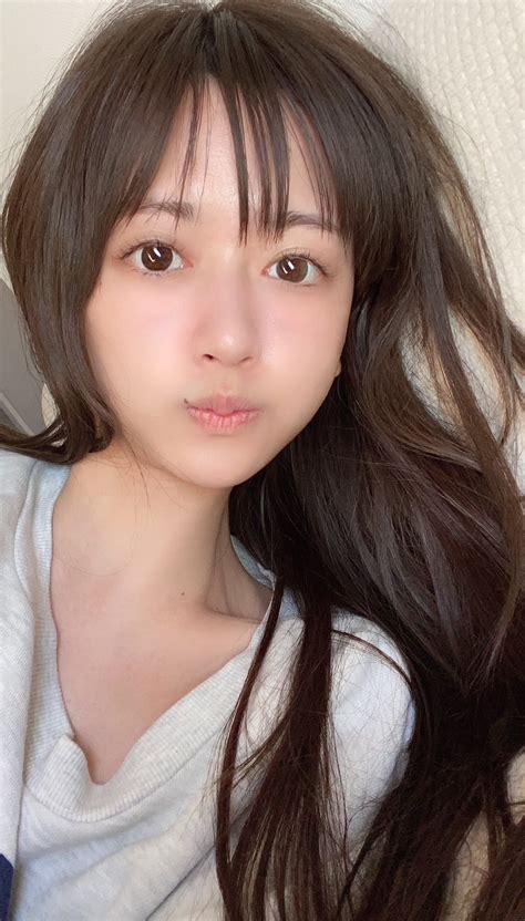 TW Pornstars 1 pic 希島あいり Twitter 干物女 vs 知的女 どっちが好き 10 10 AM 15