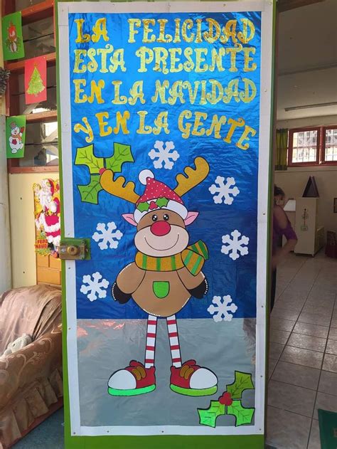 Pin En Manualidades Con Goma Eva Puertas Decoradas De Navidad