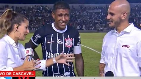Paulinho retorna aos gramados pelo Corinthians após quase um ano Veja
