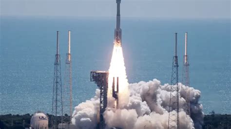 Nasa e Boeing adiam retorno tripulado do foguete Starliner à Terra