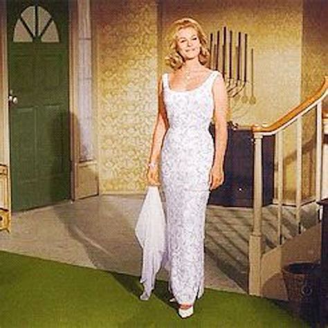 Samantha Stevens Bewitching” Style Elizabeth Montgomery Bewitching Fashion