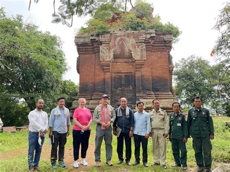 Ambassador W Patrick Murphy On Twitter Terrific Day Back In Angkor