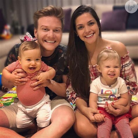 Foto Mulher de Michel Teló Thais Fersoza elogiou os filhos Melinda e