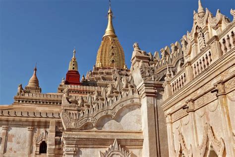 Tempat Wisata Di Myanmar Yang Dijuluki Negara Seribu Pagoda Kumparan