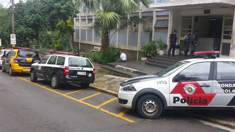Homem Suspeito De Roubar Loja Morto Por Policial De Folga Em