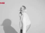 Naked Najwa Nimri In Interviu Making Of
