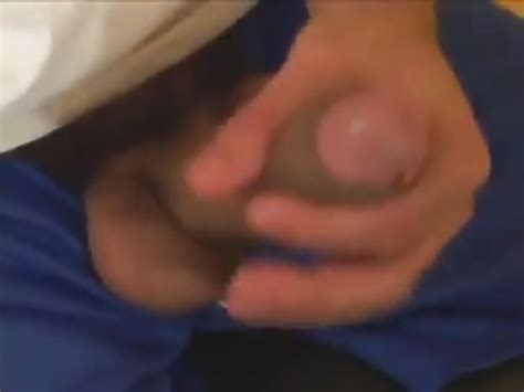 Sexy Adonis mit großem Schwanz Gayfreude