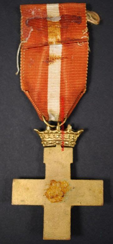 Cruz al Mérito Militar de 1ª clase Distintivo Rojo Original Militaria