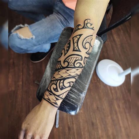 Tatuajes En El Brazo Para Hombre Y Mujer Peque Os En Color Trazo