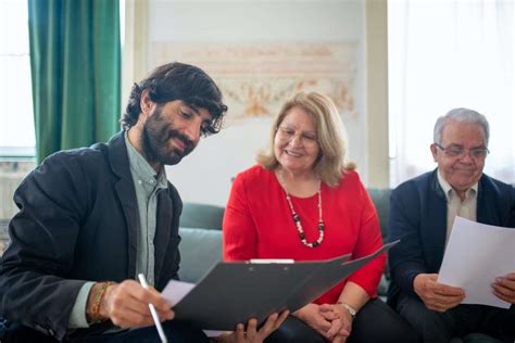 Cómo establecer y mantener relaciones efectivas con los clientes EyH