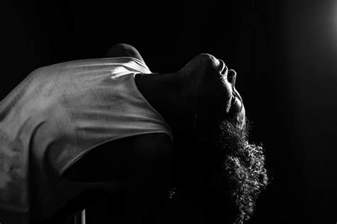 7 Ways To Create Dramatic Lighting In Portraits