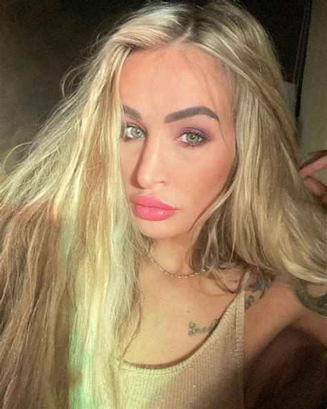 Premena Vulgárnej českej Pornohviezdy Vyráža Dych Ľudia Ju NespoznÁvajÚ Túži Po Láske Foto