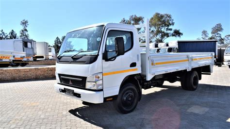 Mitsubishi Fuso Canter Truck