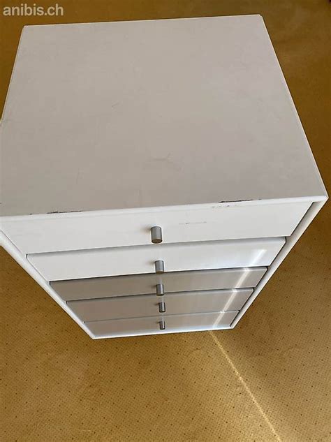 Beau meuble de bureau à tiroirs Canton Vaud anibis ch