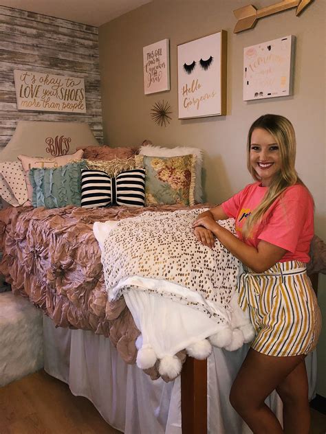 Dorm Room University Of Arkansas Northwest Quads Girls Dorm Room College Dorm Room Decor