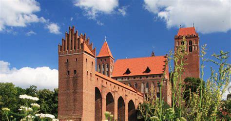 Odsłonięcie krypty wielkich mistrzów krzyżackich Podróże