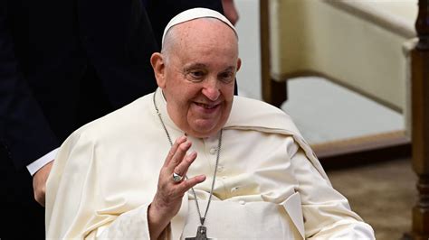 L Ukraine convoque l envoyé du Vatican après les propos du pape