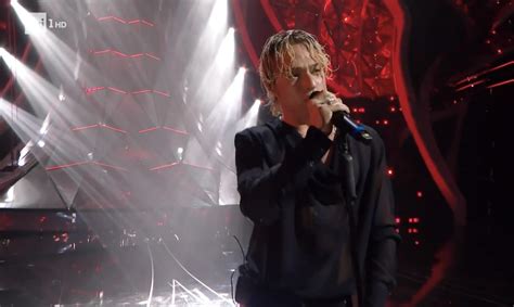 Irama A Sanremo Con Tu No Il Testo E Il Significato Della Canzone