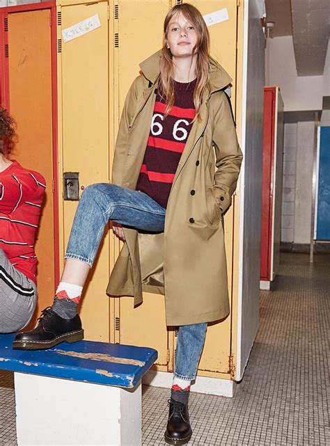 Le Trench Capuche Sweat Amovible Twik Magasinez Des Trenchs Et