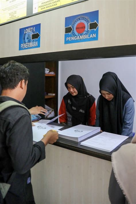Foto Muda Mudi Di Banda Aceh Antre Mengurus SKCK Untuk Daftar CPNS