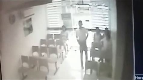 Vídeo flagra momento em que policial é baleado durante tentativa de