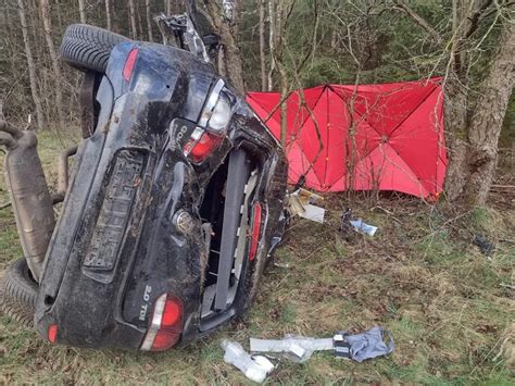 Bia Y B R Miertelny Wypadek Na Drodze Krajowej Nr Dw Ch M Czyzn