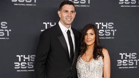 La esposa del Dibu Martínez mostró el lugar donde durmió el campeón del