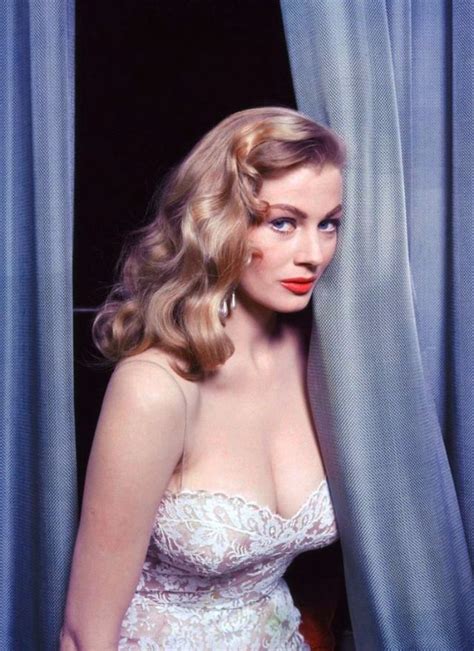23 Glamorous Pictures Of Anita Ekberg From The 1950s And 60s Vintage