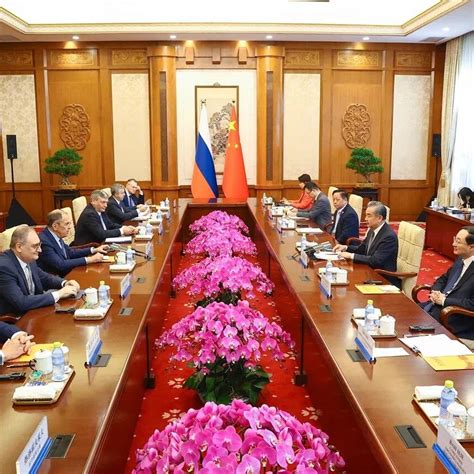 俄外长普京与习近平会晤时将全面讨论两国关系 2023年10月16日 俄罗斯卫星通讯社