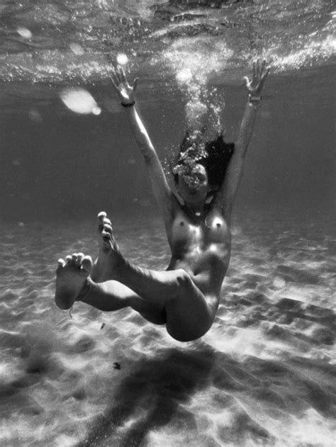 Nude Woman Drowned Cumception
