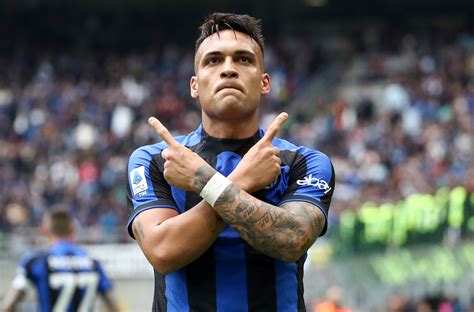 Dal Cagliari Al Lecce Il Multiplo Lautaro Raggiunge 101 Gol Con L Inter