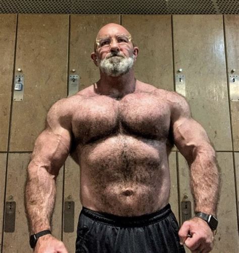 Pin By Derek Parker On Beefy Men And Muscular Calves Scruffy Men Hairy Muscle Men Handsome