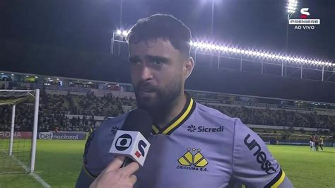 Vídeo Gustavo goleiro do Criciúma diz que desfalques dificultaram