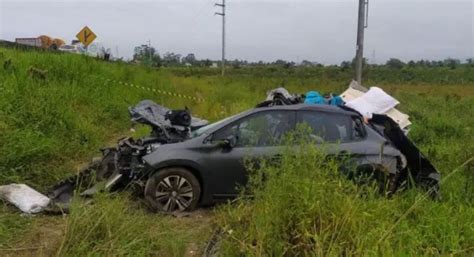 M E E Filha Morrem Em Acidente De Carro No Sul Catarinense
