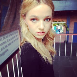 Tjarda MODEL MANAGEMENT New Polaroids Emma Van Engelen
