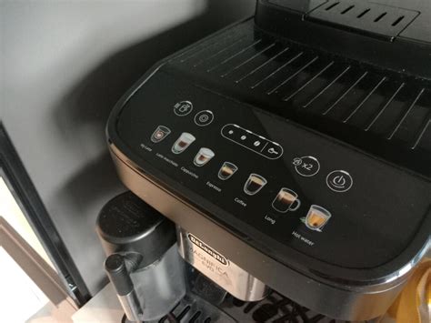 De Longhi Magnifica Evo ECAM 292 81 B Kaffeevollautomat EdelKüche