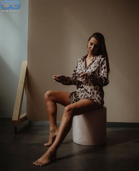 Laura Wontorra Nackt Nacktbilder Playboy Nacktfotos Fakes Oben Ohne