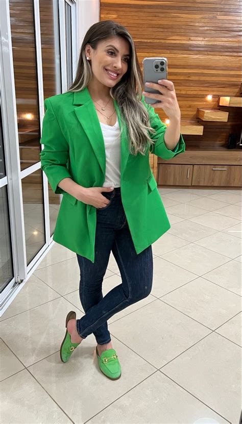 Tahiti Circondare Turista Outfit Con Blazer Verde Canna Colonnello Gancio