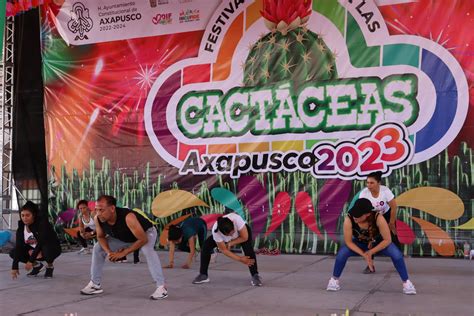 Agradecemos la participación de la Mega Clase de Zumba en la Feria de