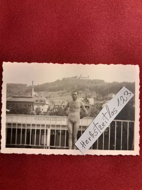 WK2 ORIG FOTO Halb Nackter Soldat Nude Akt 2 Weltkrieg EUR 6 90