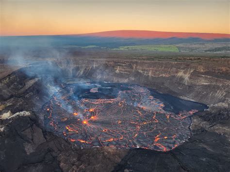 Volcanoes That Erupted In Lynne Tanitansy