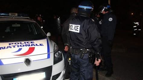 Essonne Un adolescent de 15 ans est décédé après avoir été poignardé